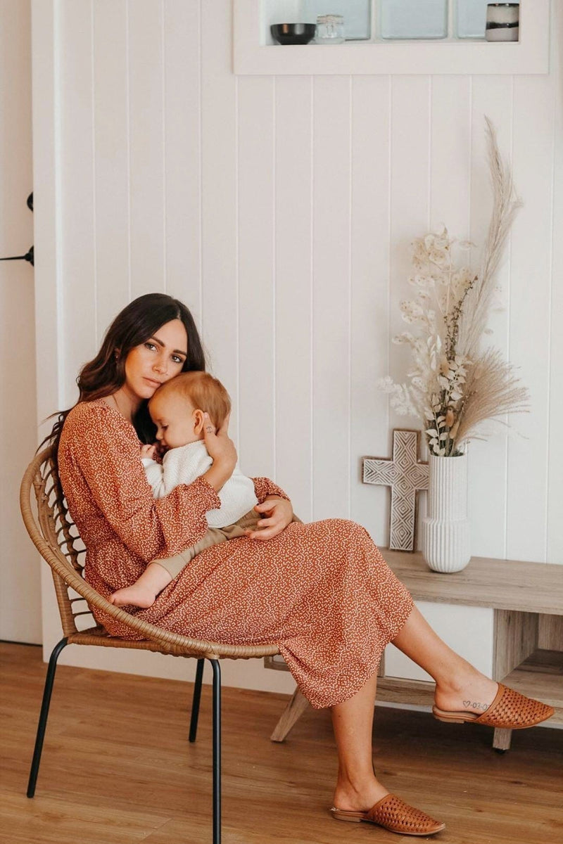 Tall dried floral arrangement- Alexandra tall bunch. – Beach to Bloom